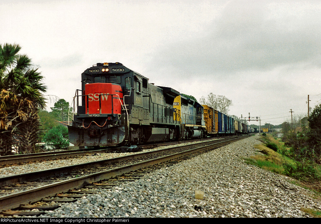 SSW 8090 and CSXT 8256 at East City